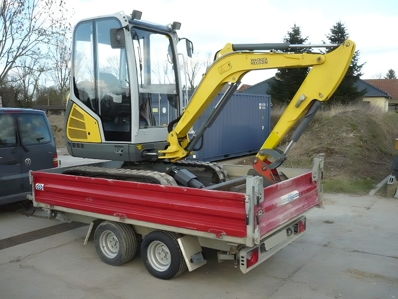 Minibagger-Anhänger mieten für Bau- und Gartenarbeiten